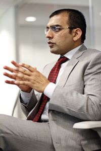 Umar Cheema, Pakistan - Committee to Protect Journalists