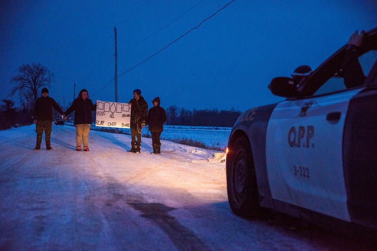 Canadian police detain, obstruct journalists covering raid on pipeline ...