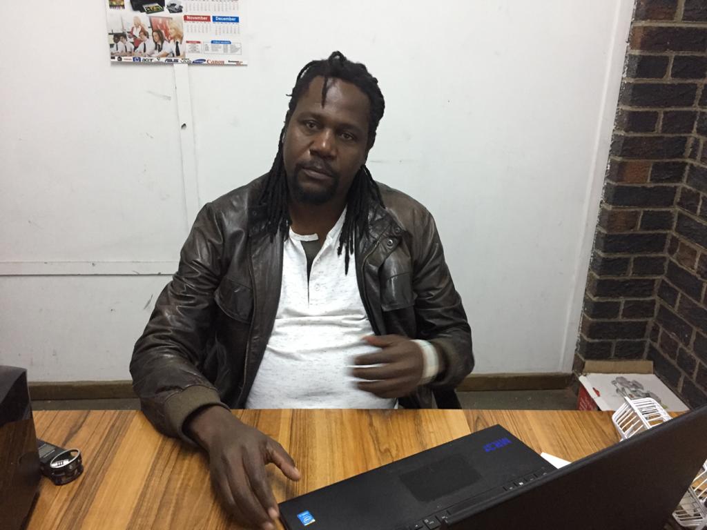 Freelance reporter charged with insulting Zimbabwe’s president ...