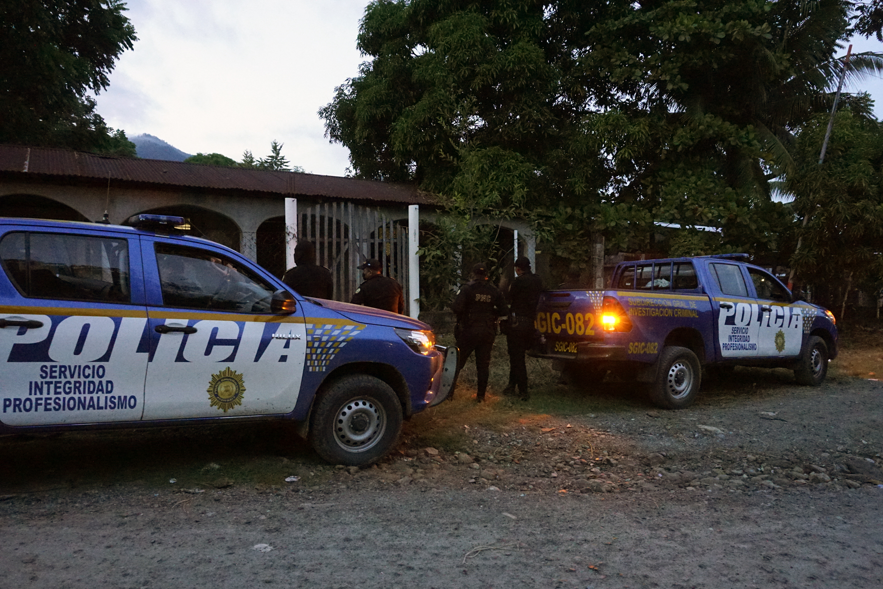 Guatemalan police harass, raid homes of journalists covering protests ...