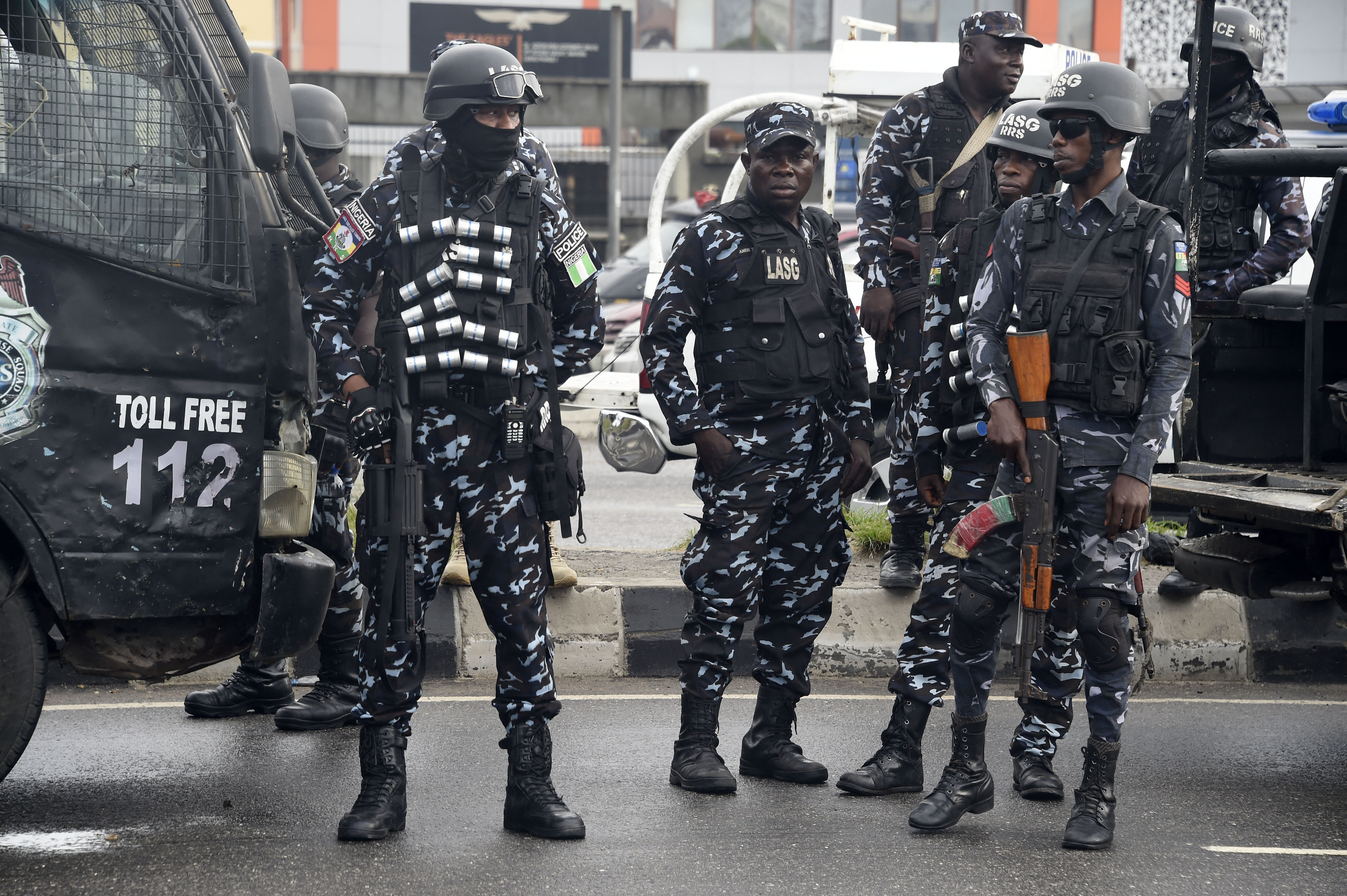 Nigerian police detain, charge two journalists for WhatsApp messages ...