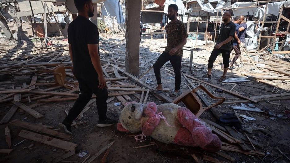 Israeli airstrike on Gaza kills journalist Ismail Abu Hatab, injures ...